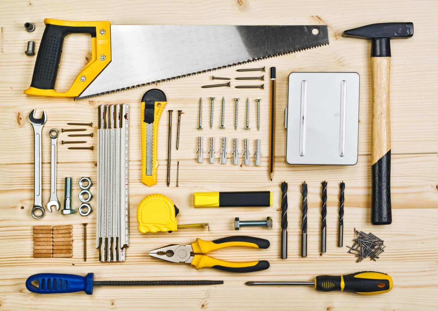 What are the common faults in using hand tools? 10 Real Examples - UpHomely