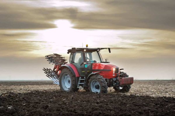 Are Long Tractors Any Good? (Explained For Beginners) - UpHomely