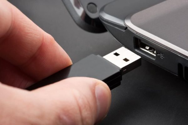 Why Do USB Ports Make Noise? (4 Reasons and How to Fix) - UpHomely